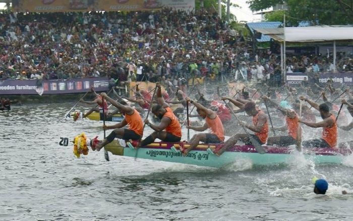 എഴുപതാമത് നെഹ്റു ട്രോഫി വള്ളംകളി; ജലരാജാക്കൻമാരായി കാരിച്ചാൽ ചുണ്ട ...