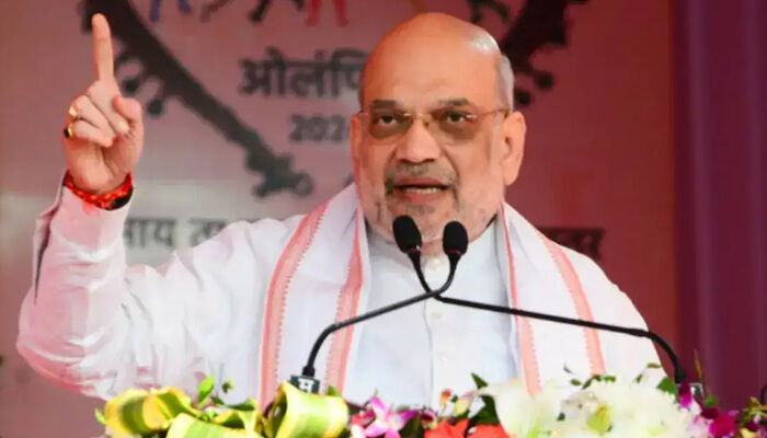 സാല്‍വാ ജുദൂമിനെ പിരിച്ചുവിടാന്‍ ഉത്തരവിട്ട് കൊണ്ട് ഇടതുപക്ഷ ...