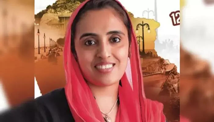 'നേതാക്കളുടെ പെട്ടി തൂക്കി വന്നവളല്ല; പെണ്ണായതുകൊണ്ട് ഒതുക്കാമെന്ന് ...